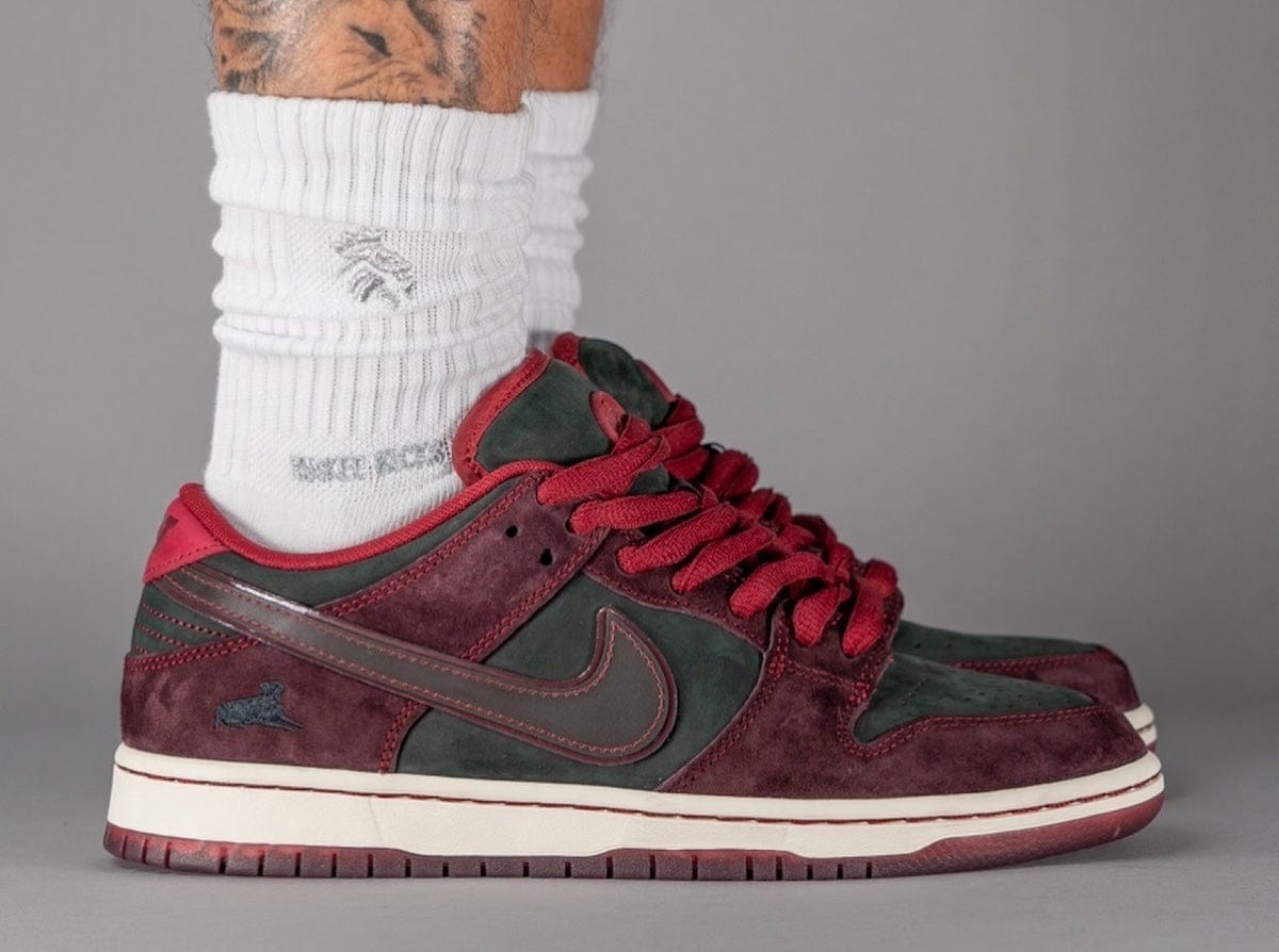 Riot Skateshop x Nike SB Dunk Low – YankeeKicks Online